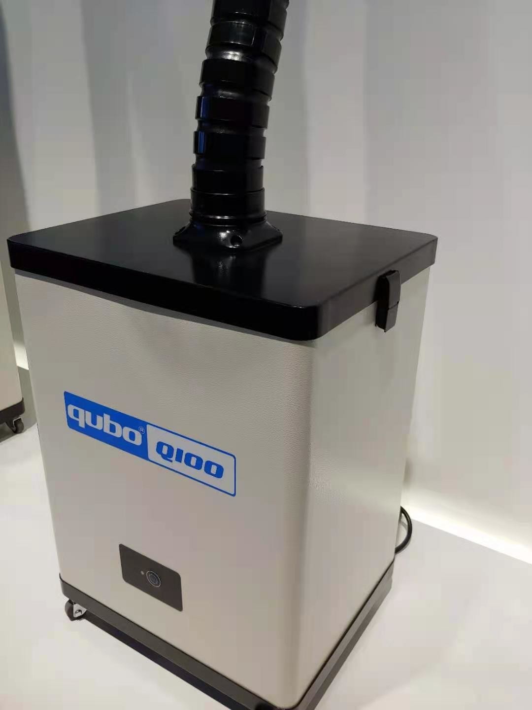 No Load Speed 5800r/Min Nail Salon Fume Extractor Rapid Purification